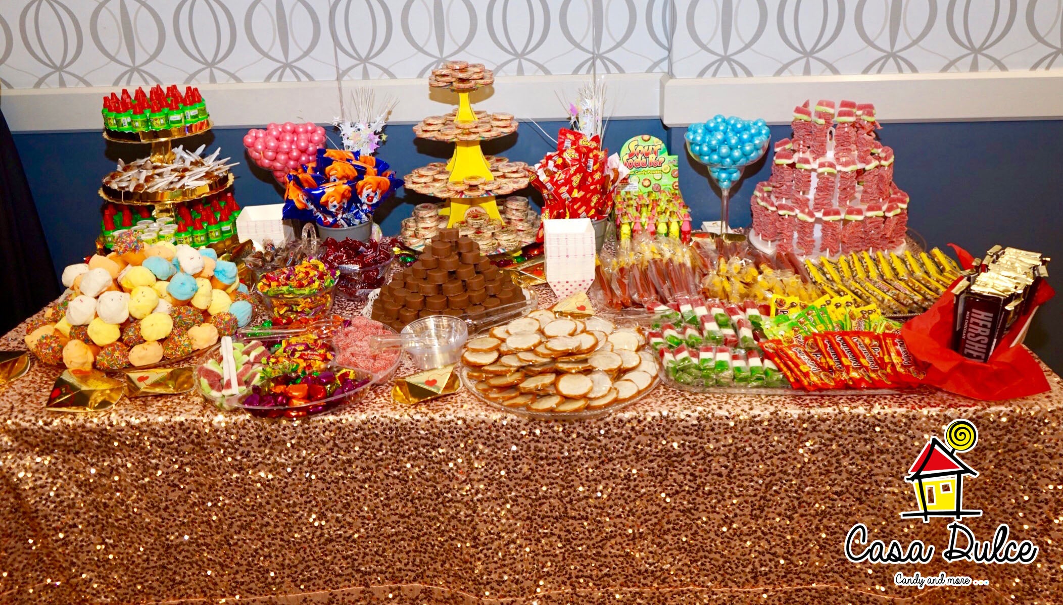 How To Create The Perfect Candy Table For Your Next Event | Casa Dulce